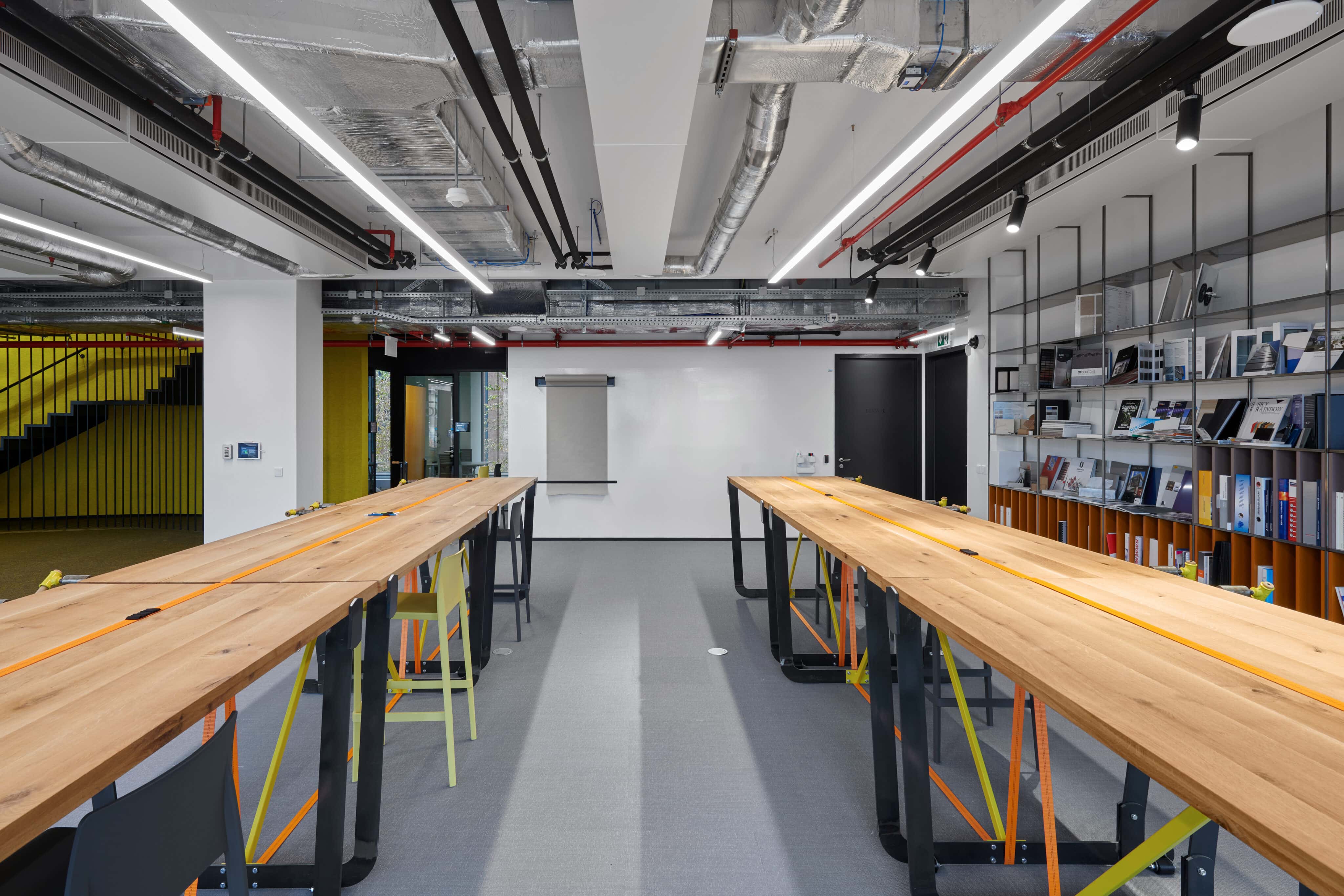 A new office experience: 5 lessons businesses can learn from university ...